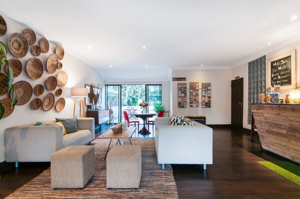 Africa Beach B&b - Port Elizabeth