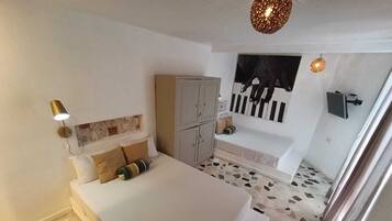 Quarto Twin Clássico, 2 camas de casal, casa de banho anexa | Roupa hipoalergénica, com decoração personalizada