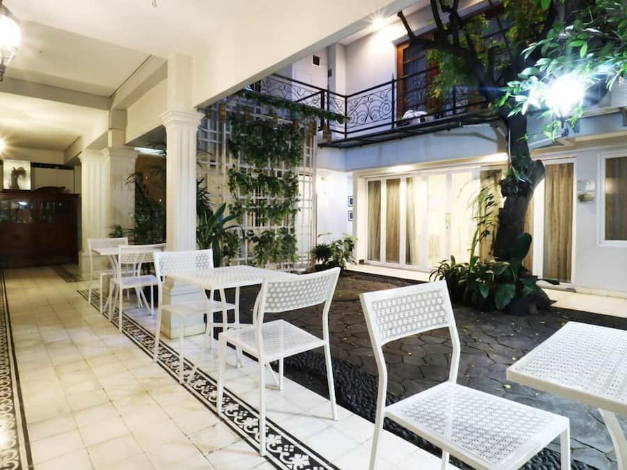 Fachada da propriedade