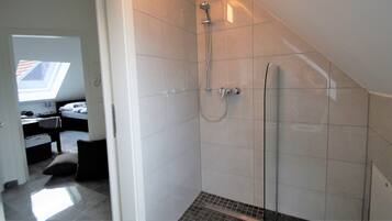 Duche na casa de banho