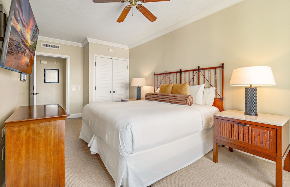 Maui Resort Rentals: Honua Kai Konea 824 - Spacious 8th Floor 1br W/ Partial Ocean And West Maui Mountain Views! - Maui