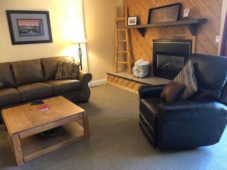 Downtown Chalet-close To Main St W/ Pool & Hot Tub - Breckenridge, CO