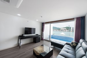 Family Suite (30,000 KRW on-site fee for mini pool use, unavailable during winter) | Vista do quarto