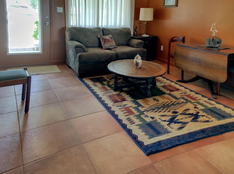 The 4v Cabin Offers Privacy, Easy Access, Pet Friendly. - Sonora