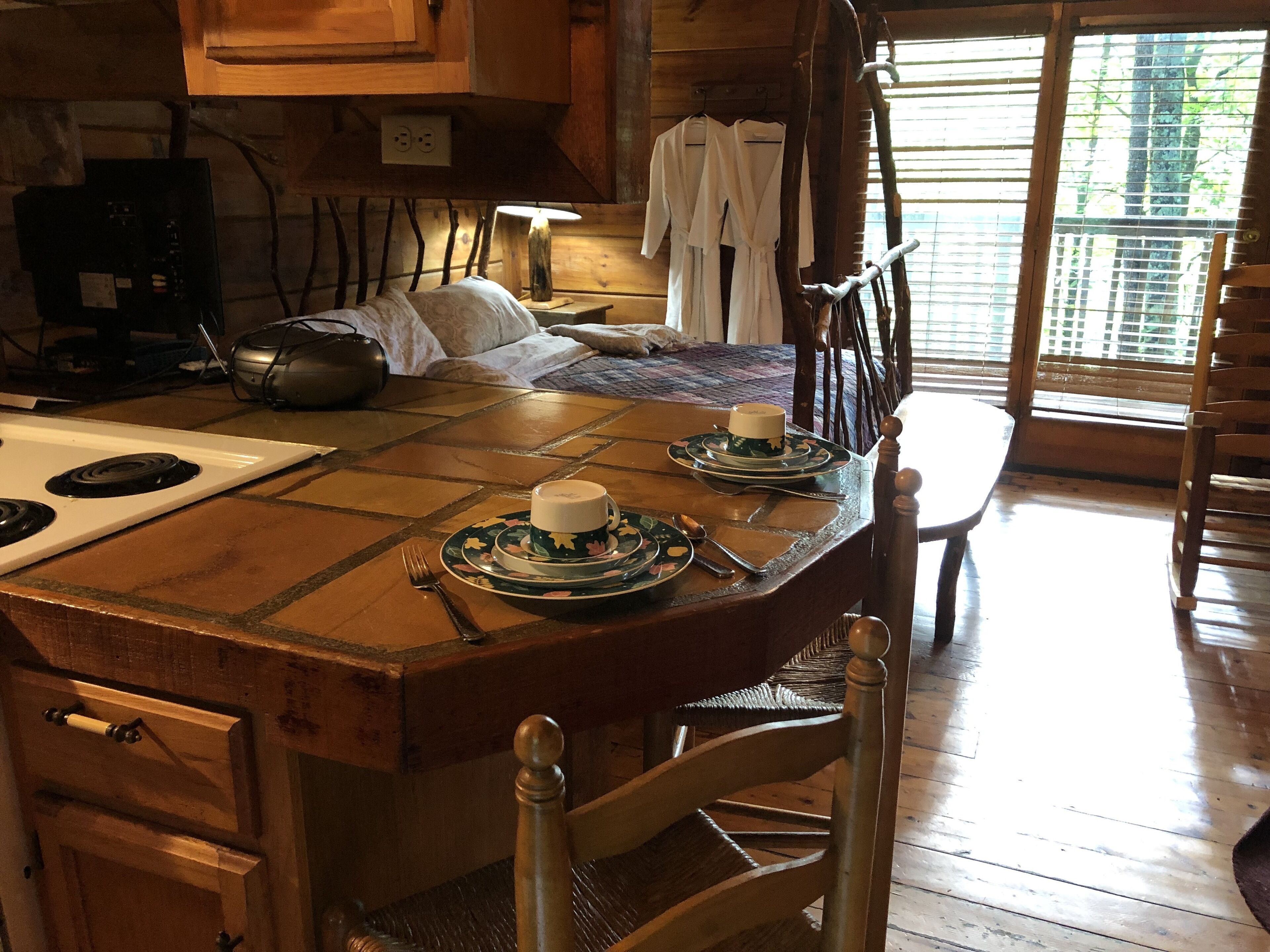 Cabine | Com decoração personalizada, com mobília individualizada 