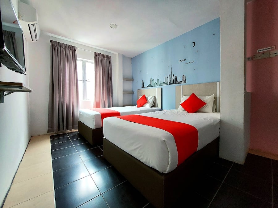 Quarto duplo luxo | Escrivaninha, quartos à prova de som, Wi-Fi de cortesia, roupa de cama