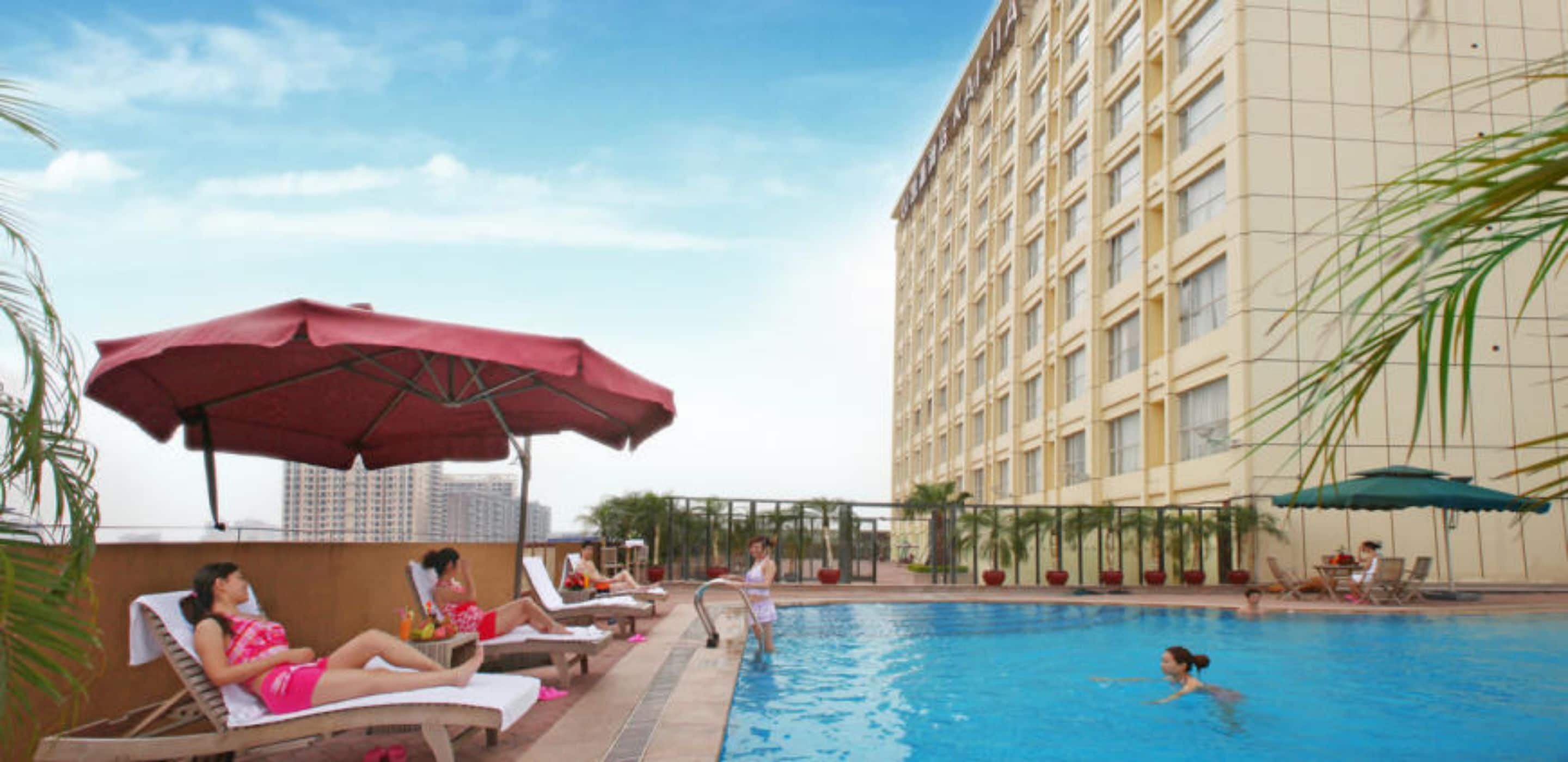 Piscina externa sazonal