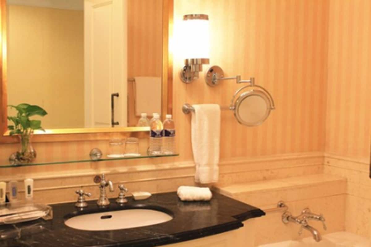 1 quarto, roupa de alta qualidade, minibar, cofre no quarto