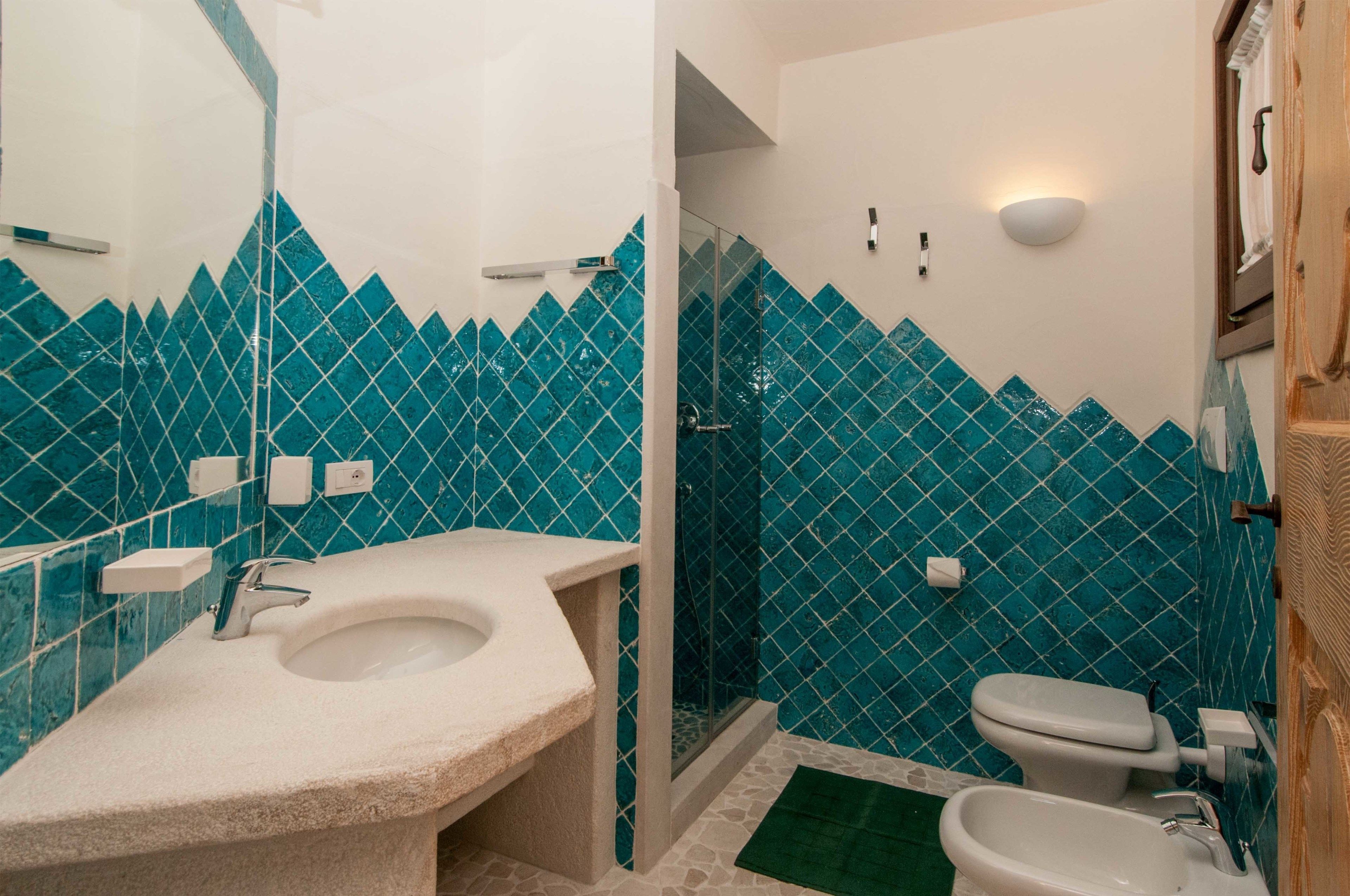 Vila, 3 quartos | Banheiro | Chuveiro, chuveiro com efeito de chuva, secador de cabelo, bidê