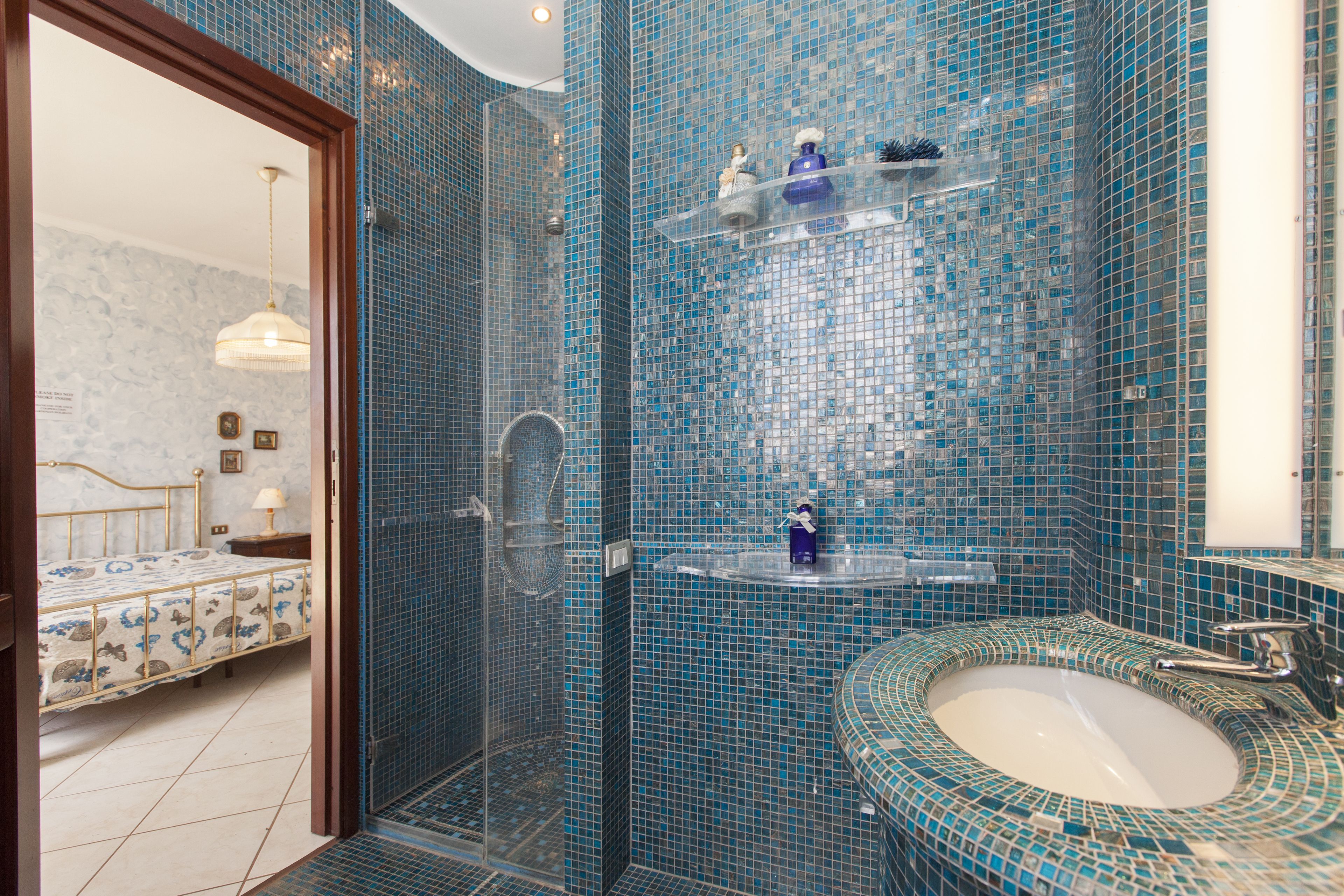Villa, 5 quartos | Casa de banho | Um polibã, um chuveiro fixo, um secador de cabelo, um bidé 