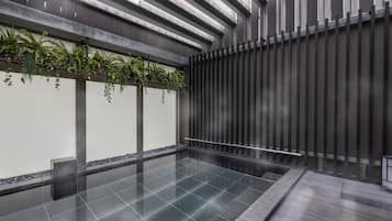 Banheira de hidromassagem exterior