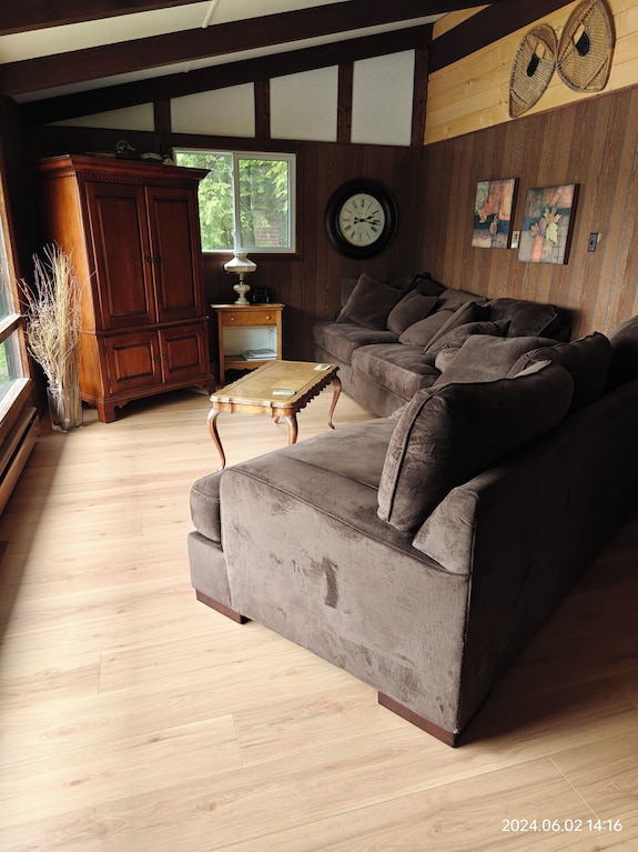 Rustic Cottage On A Small Lake In Beautiful Muskoka - Ontario 60