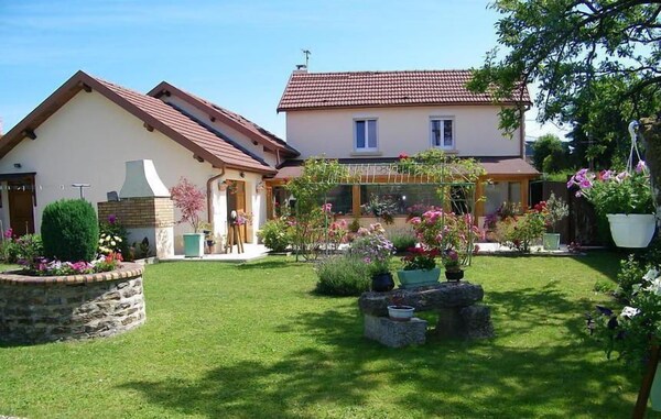 Au Pied Du Cognelot - Haute-Marne