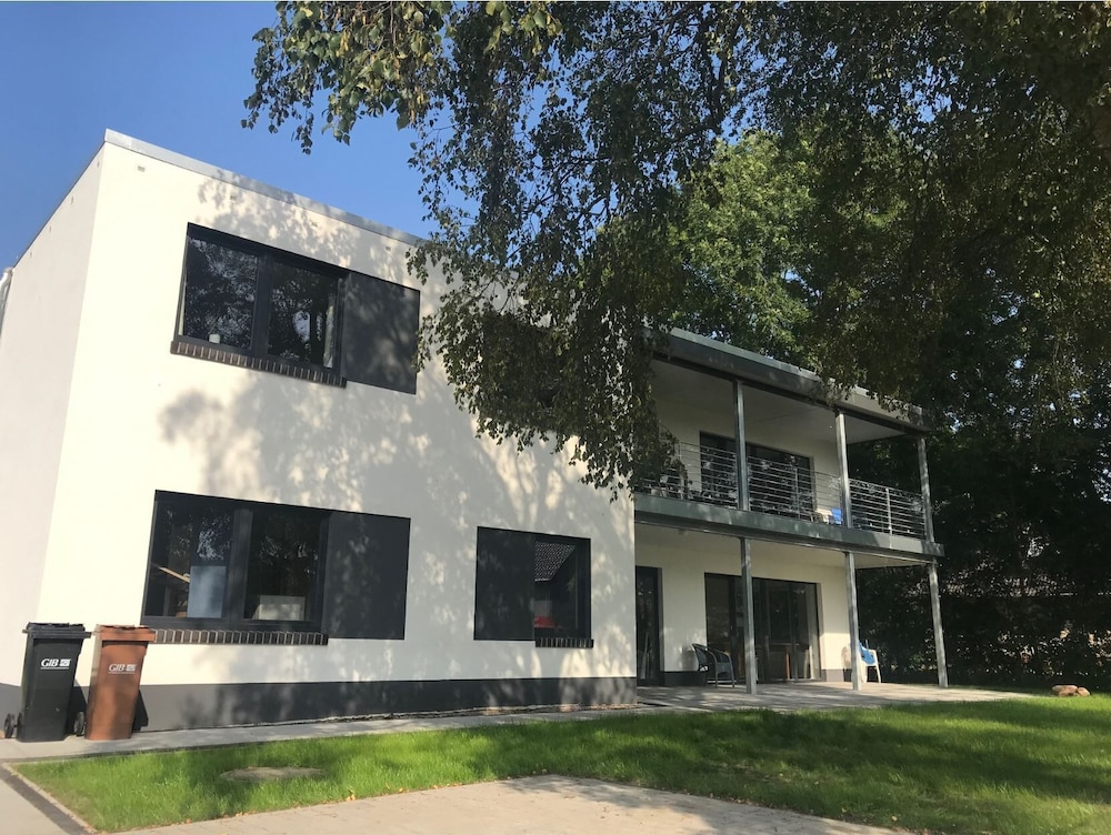 Weißes Haus An Der Nordsee - Butjadingen