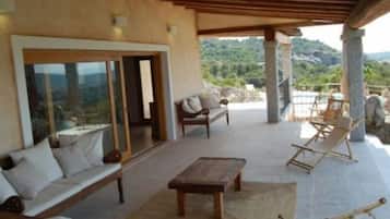 Vila, 5 quartos | Terraço/pátio