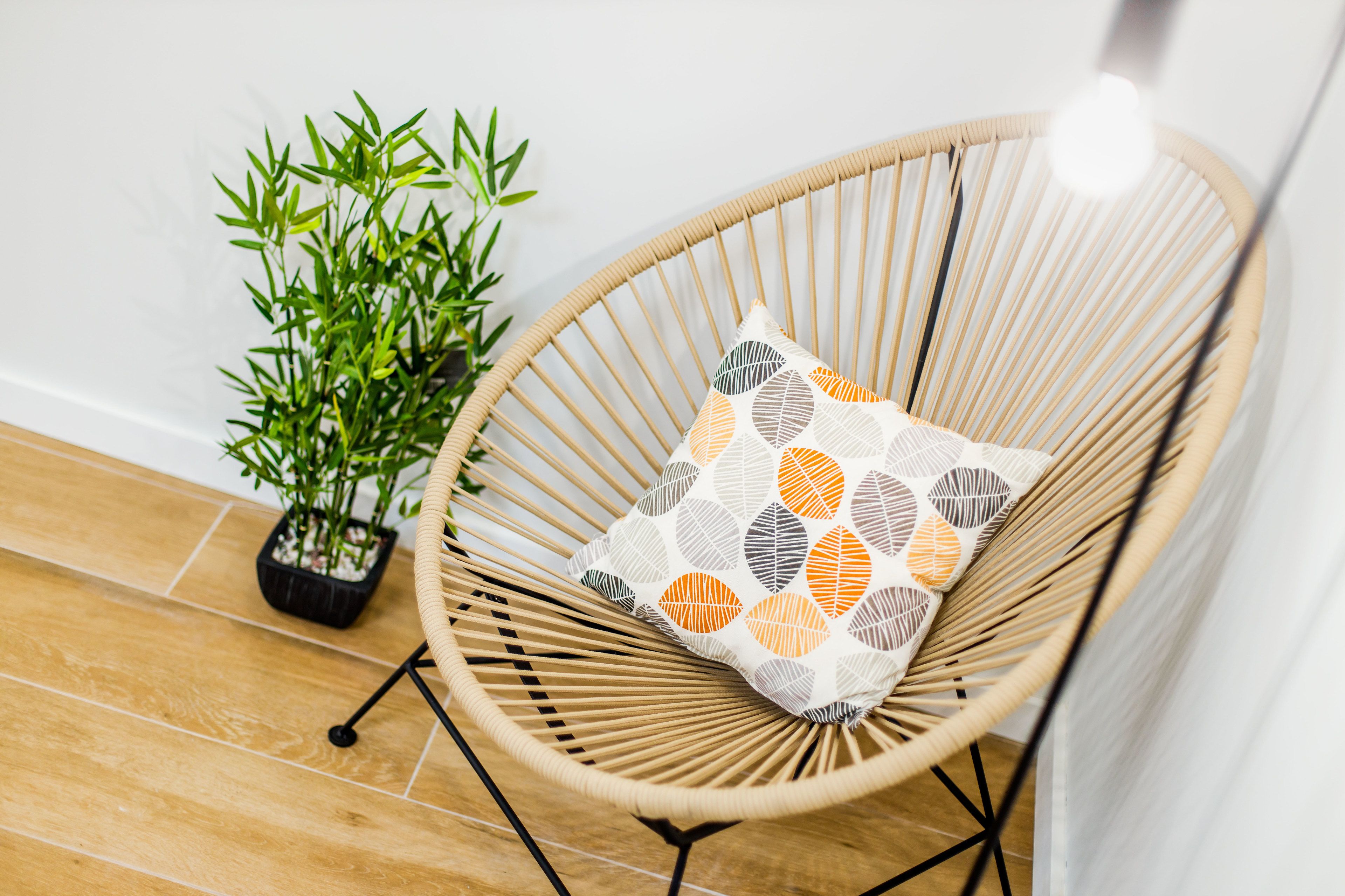 Casa, 3 quartos | Sala de estar | Televisor de ecrã plano de 100 cm com canais por cabo, televisor 