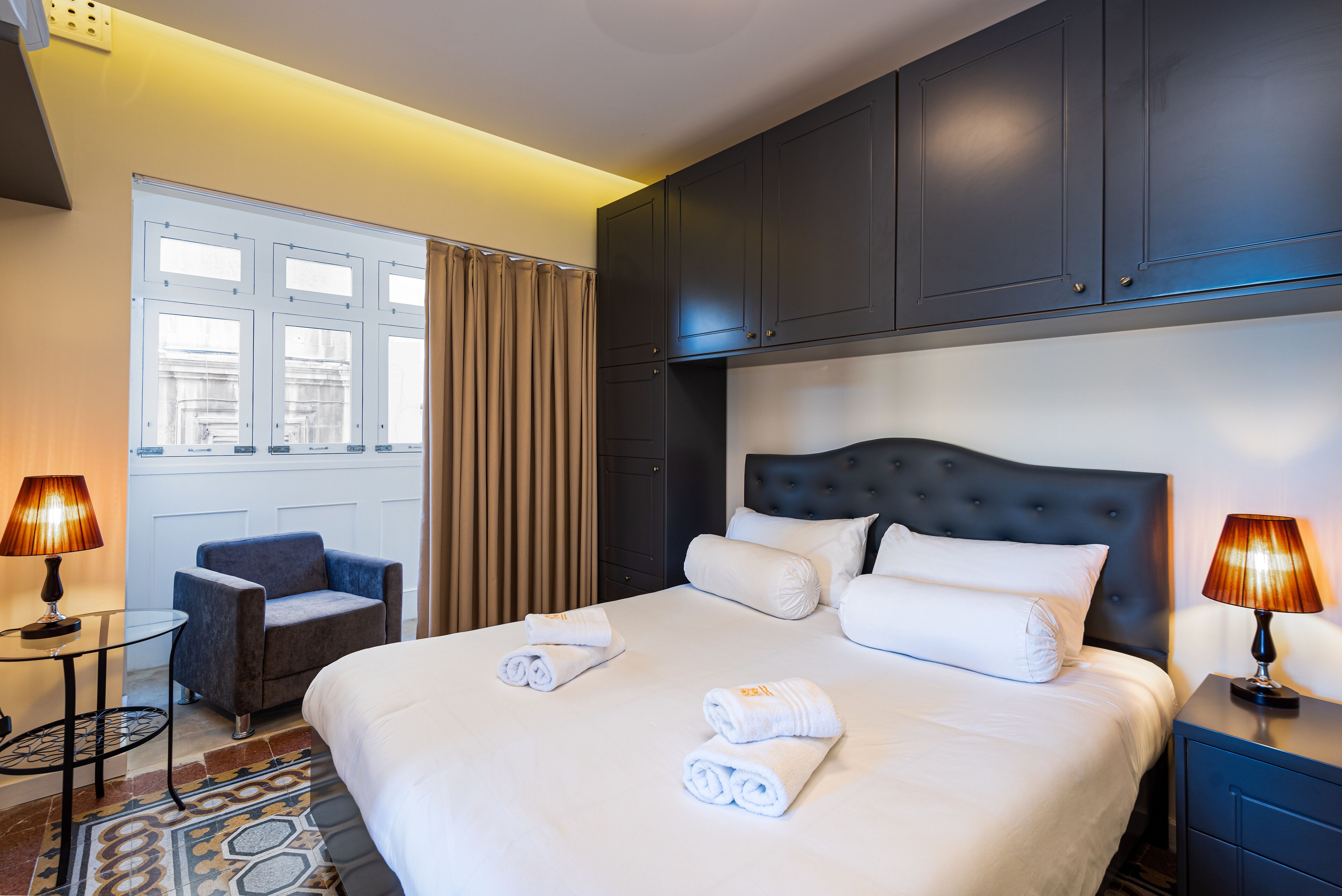 Apartamento luxo, 1 quarto, vista parcial para o mar (Olive) | Ferros/tábuas de passar roupa, berços (sobretaxa), Wi-Fi de cortesia