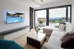 Apartamento, vista para o mar (MM4) | Sala de estar | TV de ecrã plano