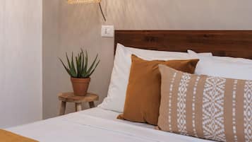 Roupa hipoalergénica, secretária, cortinas/cortinados opacos