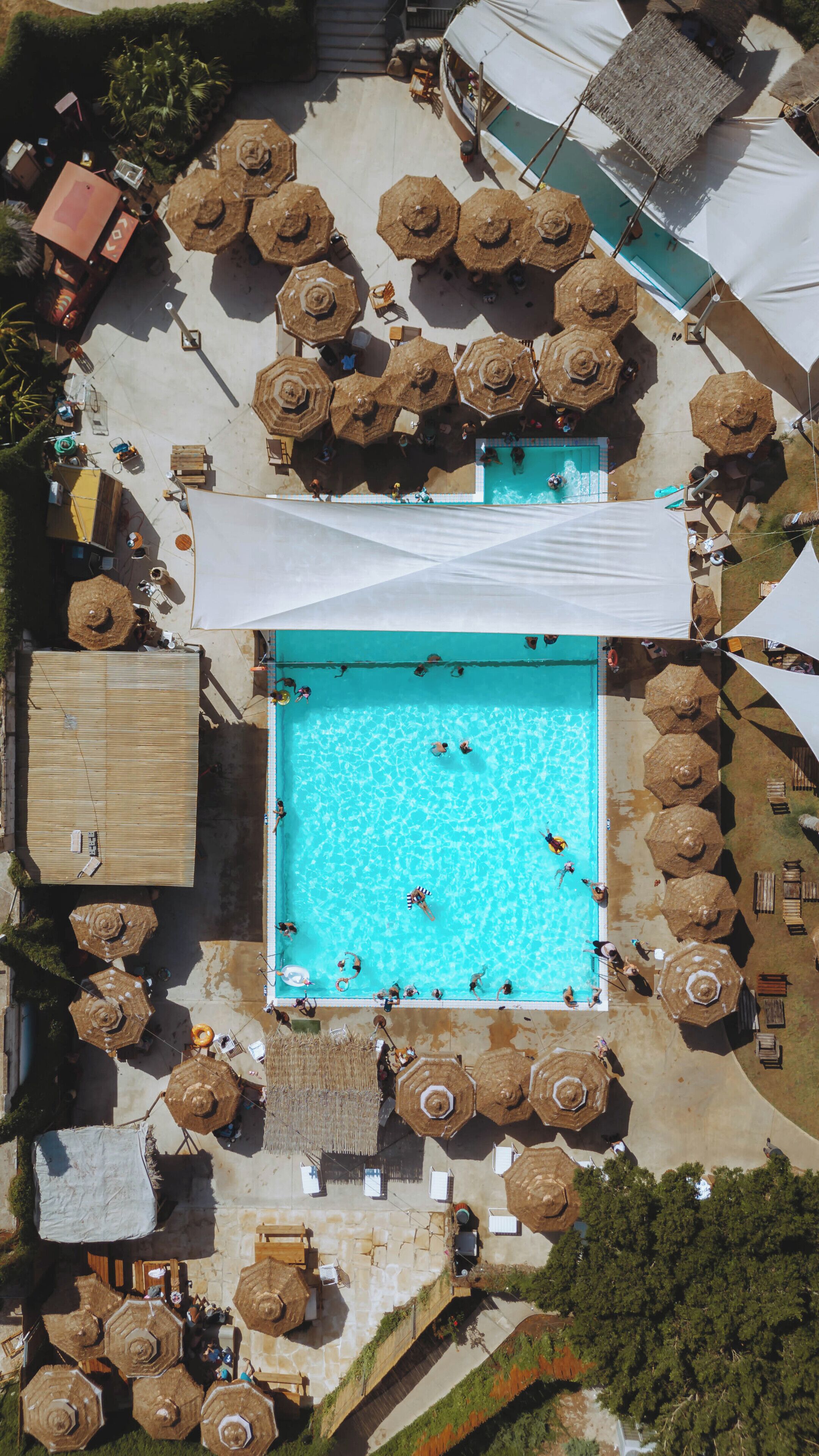 Piscina exterior sazonal 