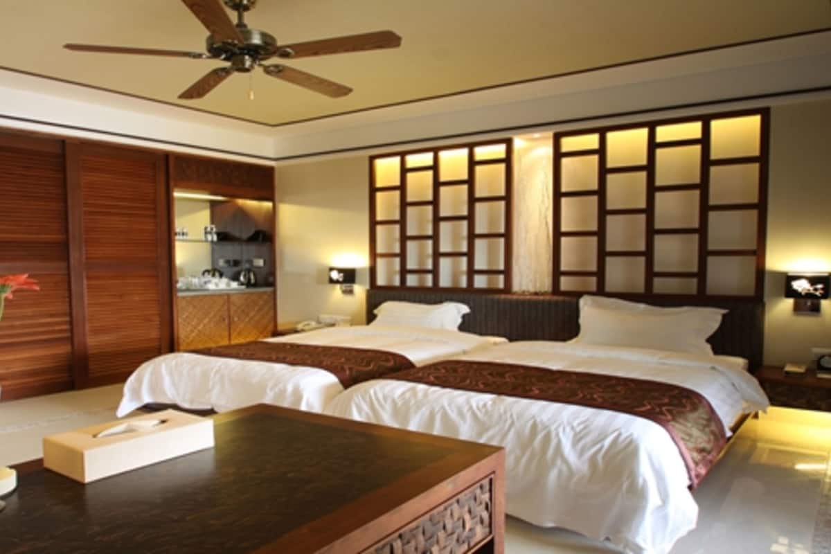Quarto duplo premier, para não fumantes | Cortinas blackout, Wi-Fi de cortesia, roupa de cama