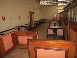 Café da manhã feito na hora grátis todos os dias