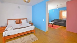 Quarto Familiar | Secretária, cortinas/cortinados opacos, Wi-fi grátis 
