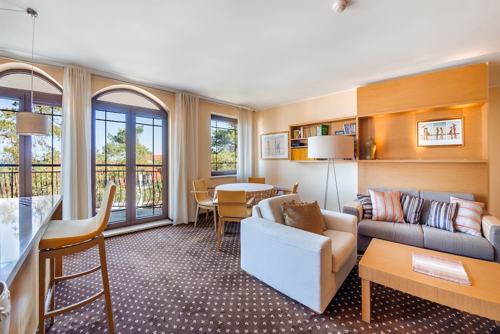 Apartamenty Sun & Snow Continental - Krynica Morska