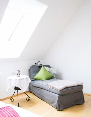 Quarto Duplo | Roupa de cama fornecida