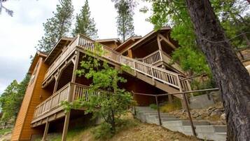 Entrada do alojamento