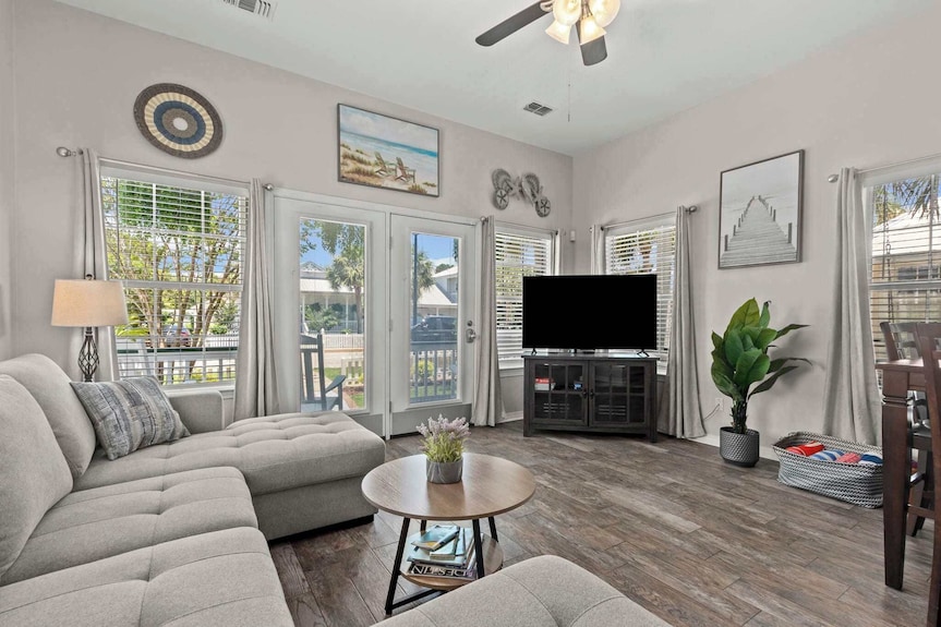 エレガントでチャーミングなビーチホーム-ゴルフカート-コミュニティプール - デスティン, FL