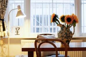 Apartamento urbano (2 Bedrooms) | Sala de estar | TV
