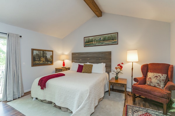 Lakeside Cabin Guest Quarters-boating, Canoeing, Kayaking, Paddlbrd'g, Swimming! - Nashville, TN