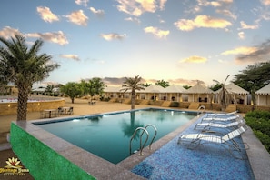 Piscina exterior