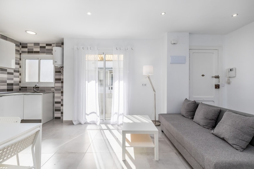 Piso · Port De Sagunt · 4,60 · 3 Dormitorios · 3 Camas · 2 Baños - Sagunto