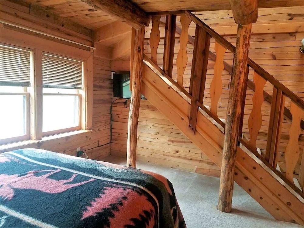 Bearadise Cabin - Cosy Cabins Real Estate, Llc. -