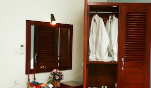 Quarto Duplo Superior, 1 cama king-size, vista para a montanha | Comodidade do quarto
