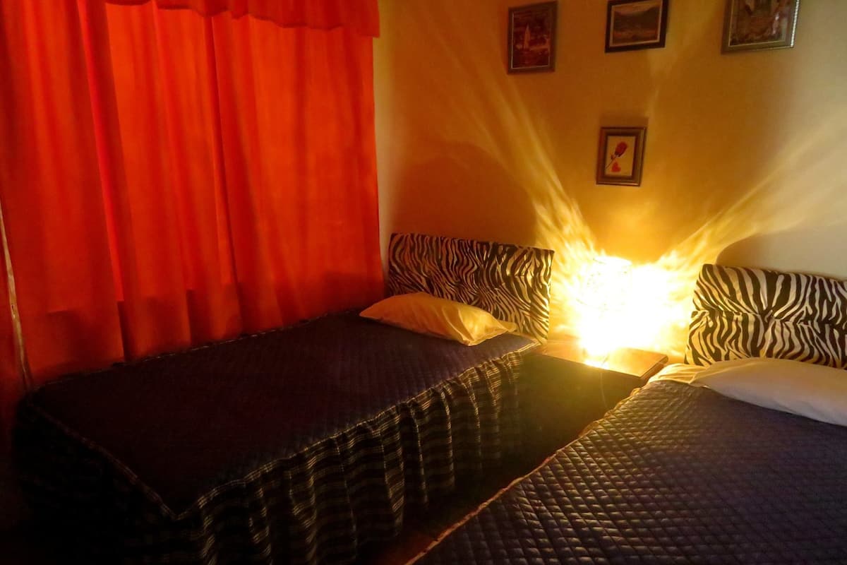 Shared Dormitory, Women only, 2 Guests | Wi-Fi de cortesia