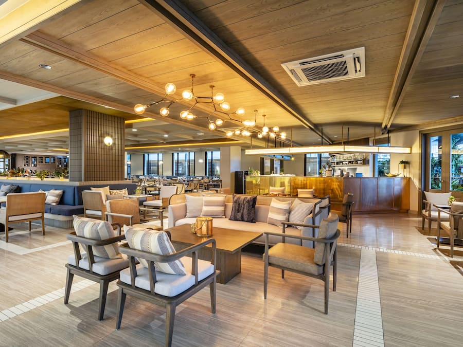 Café da manhã, almoço e jantar; culinária local