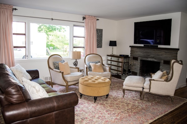West Point - River View Apt Within Home - 1 Mile From Thayer Gate - Peekskill, NY