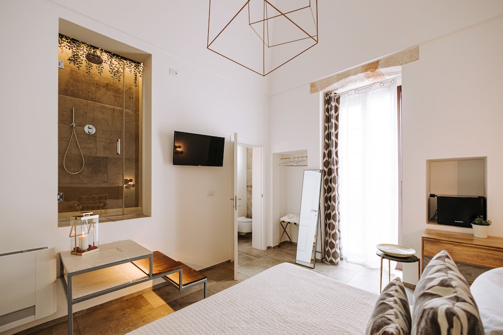 Suite1212 Pirrelli - Monopoli