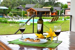 Cabana de Madeira Superior | Vista do quarto