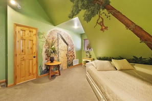Casa, várias camas, banheira de hidromassagem grande, vista para a montanha (1277) | 5 quartos, com decoração personalizada, com mobília individualizada 