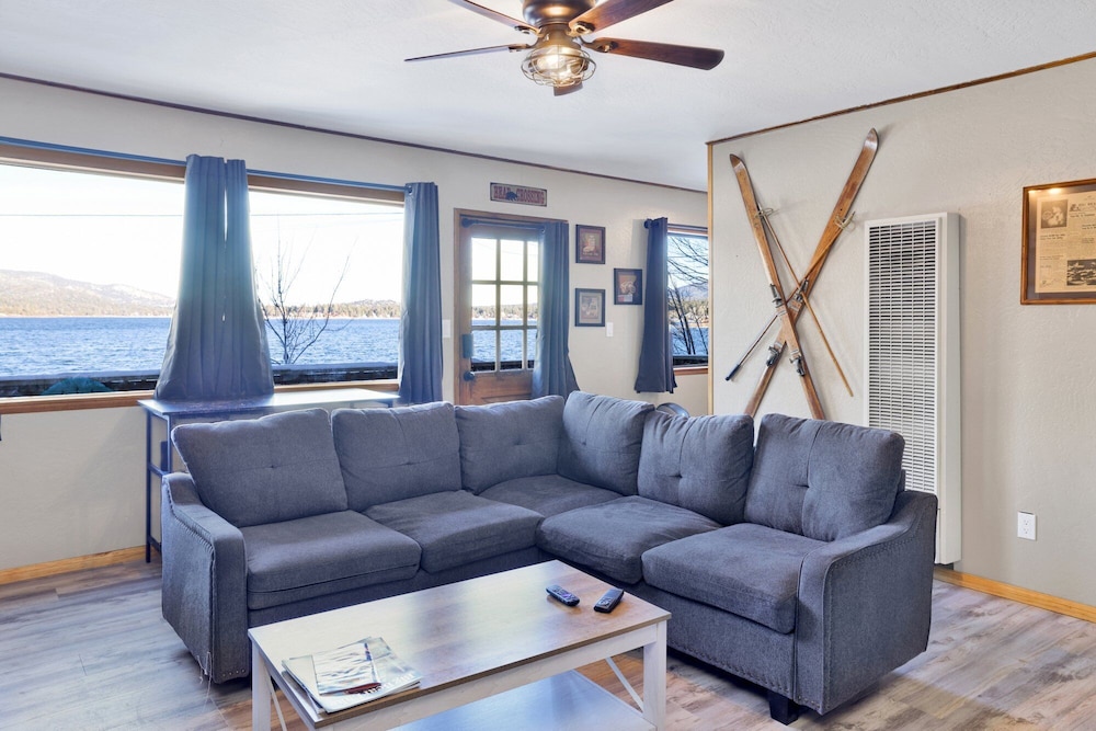 Lakefront #110 - Forest Falls, CA