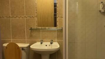 Chuveiro/banheira combinados, produtos de toalete grátis