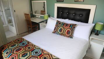 Quarto solteiro | Cofres nos quartos, individualmente decorados