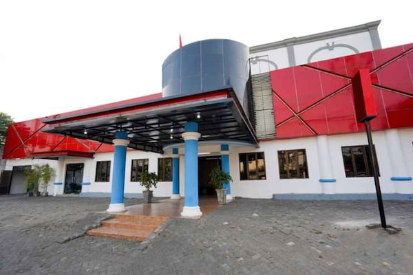Hotel Istana Permata Dinoyo - Surabaya