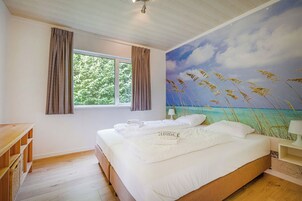 Cabana luxo, 1 quarto, terraço, no jardim | Roupas de cama premium, individualmente mobiliados, cortinas blackout