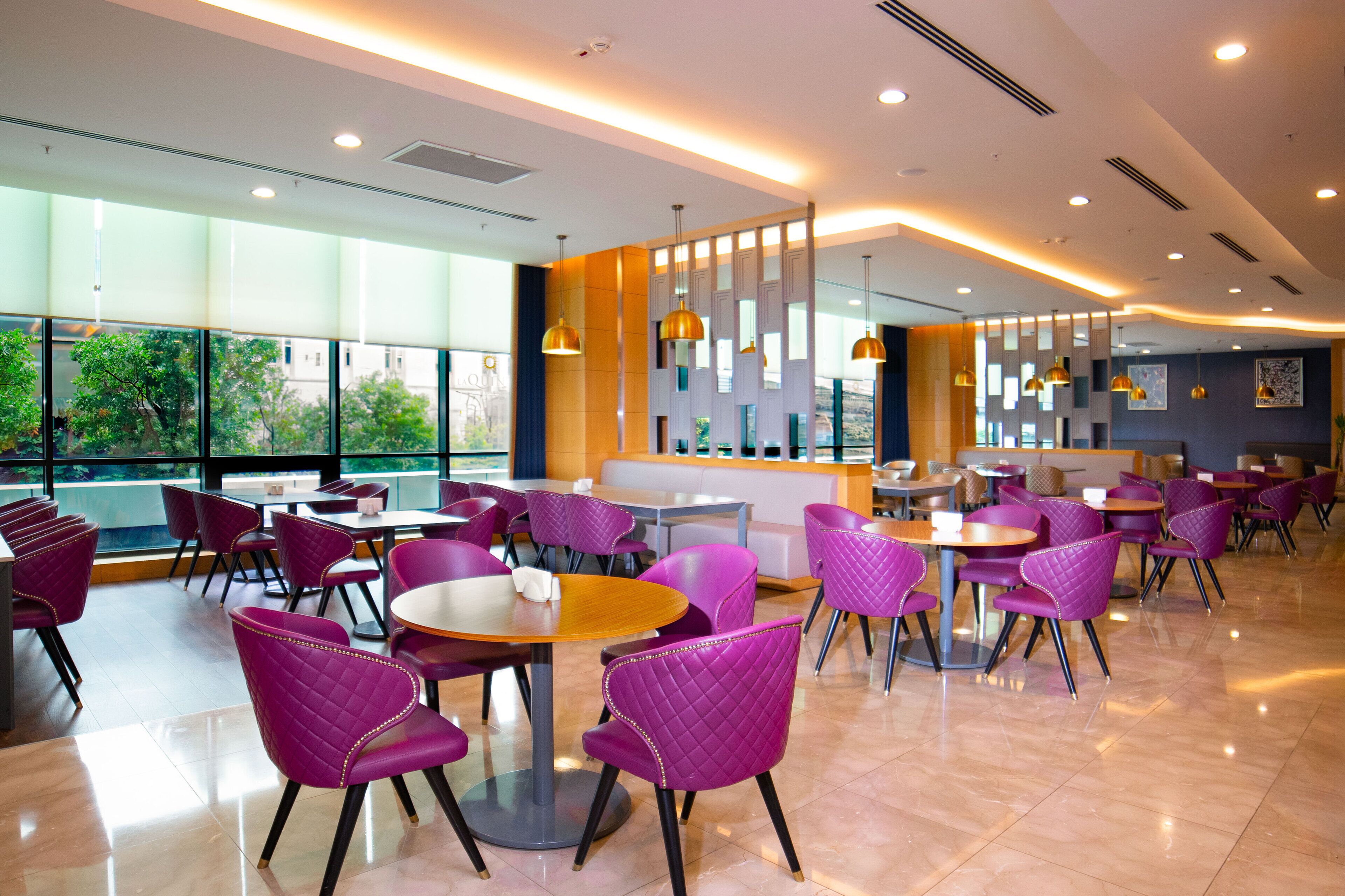 2 restaurantes, pequenos-almoços servidos, cozinha turca 