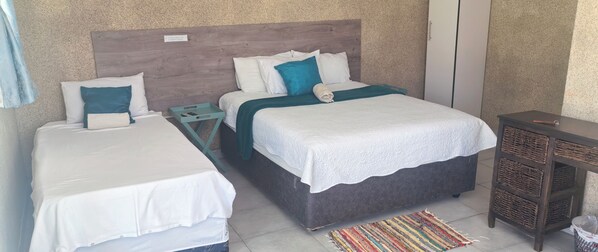 Quarto Familiar | Ferro/tábua de engomar, roupa de cama fornecida 